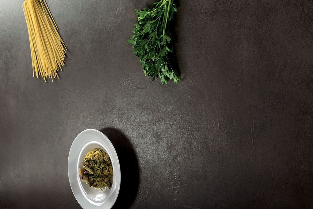 Graniti Vicentia - Concrete look countertops - Urban antracite