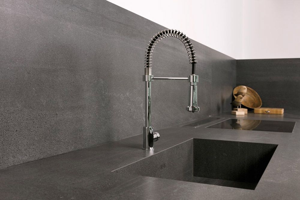 Graniti Vicentia - Concrete look countertops - Basalt black
